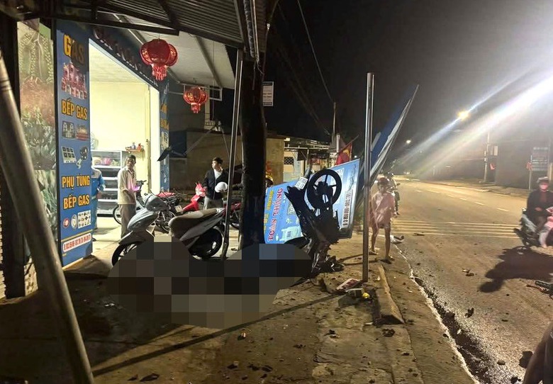 Đắk Lắk: Hai thanh niên thương vong sau cú tông vào gốc cây bên đường